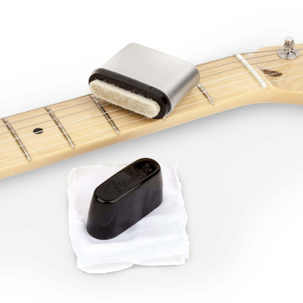 FENDER SPEED SLICK STRING CLEANER | Stang Guitars